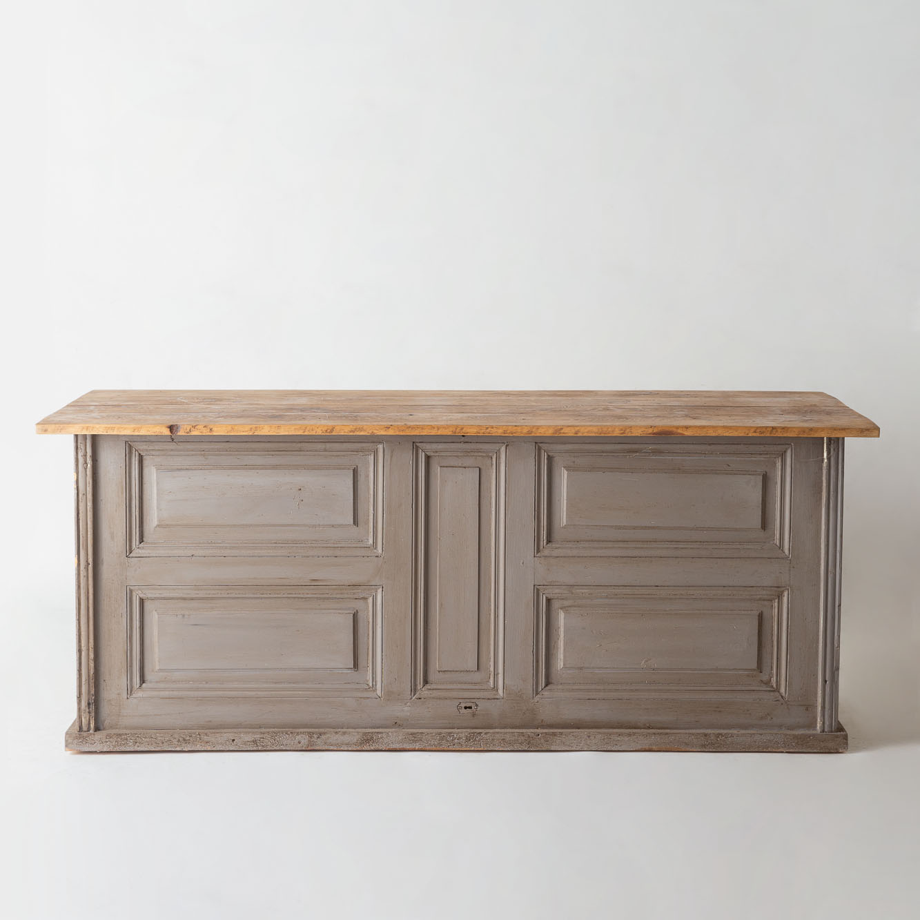 Bars + Shelving - Loot Rentals