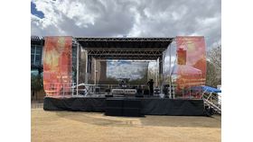 Stageline SL100 Commerical Mobile Stage rentals online - $3,000/day