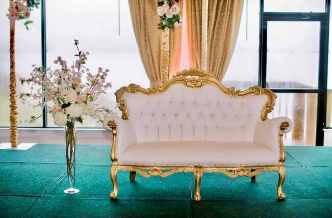 Wedding loveseat store