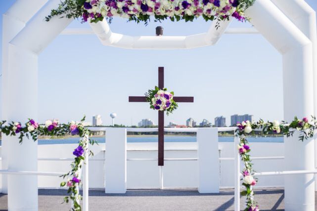 Arbor Rentals | Emerald Coast Florals & Event Design